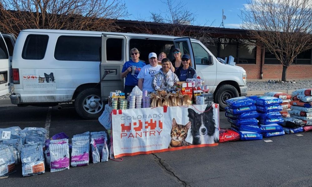 Colorado Pet Pantry Helps Families in Need with Free Food and Supplies